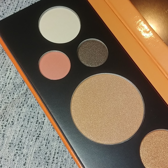Makeup | Fill Up Orange | Poshmark